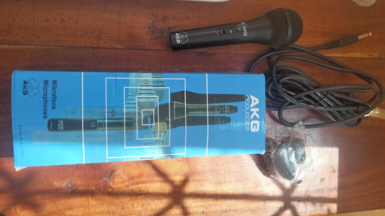 Best Wired Microphones for Churches: Clear, Reliable Sound